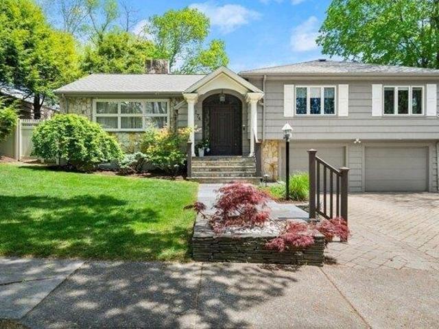 4 bedroom, Newton MA 02468 LS103073821