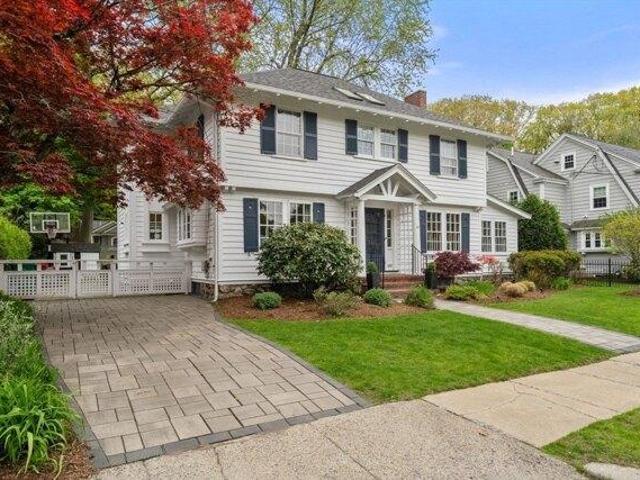 4 bedroom, Newton MA 02460 103247385