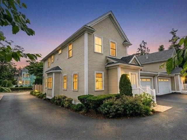 4 bedroom, Newton MA 02460 104192864
