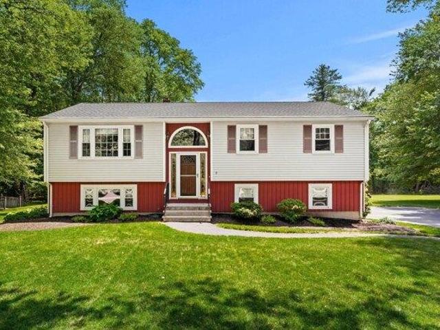 4 bedroom, Newton NH 03858 104116255