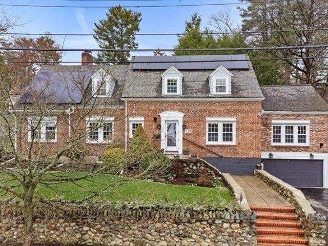 4 bedroom, Needham MA 02492 102280469