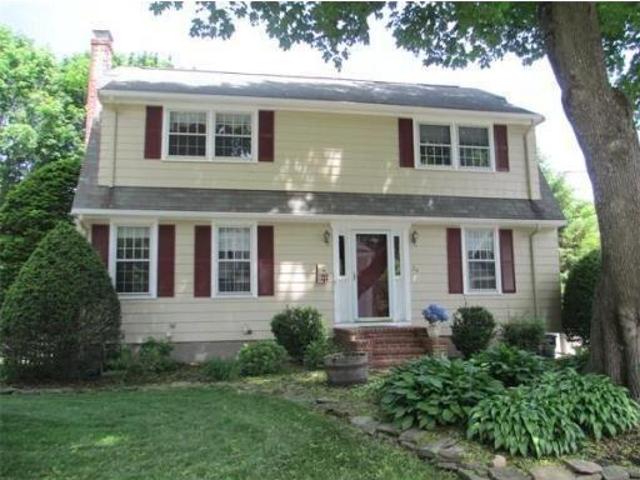 4 bedroom, Needham MA 02492 104569018