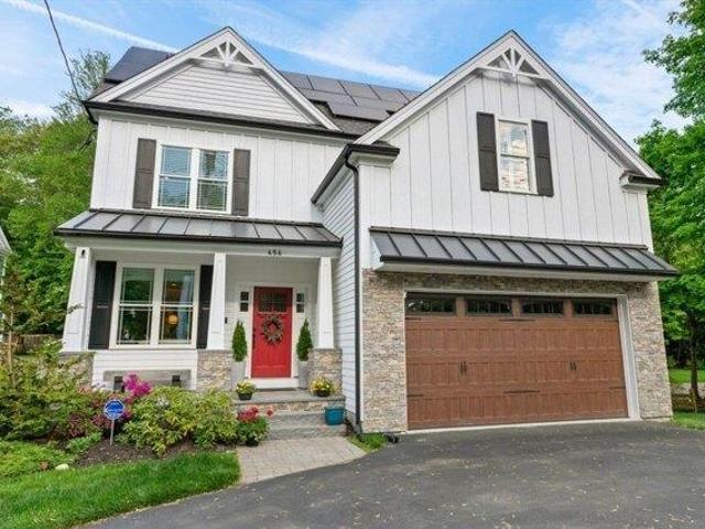 4 bedroom, Needham MA 02492 104608760