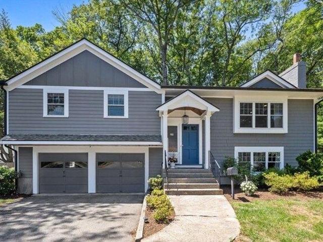 4 bedroom, Needham MA 02492 104789657