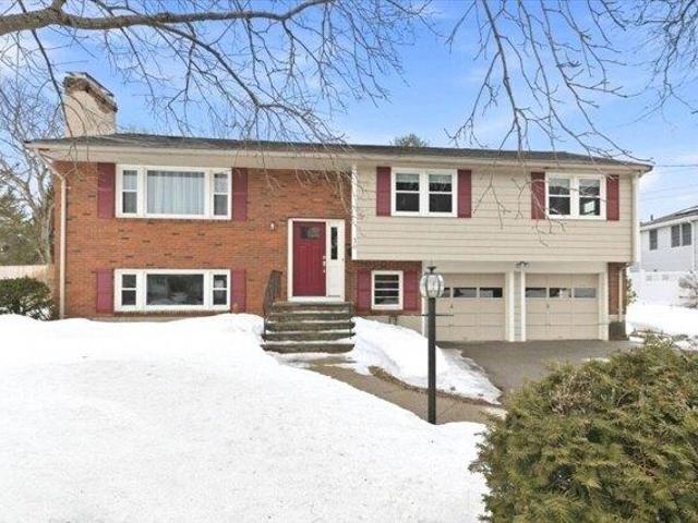 4 bedroom, Needham MA 02494 102444106