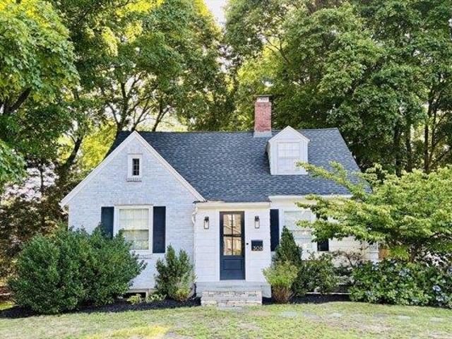 4 bedroom, Needham MA 02494 105059650