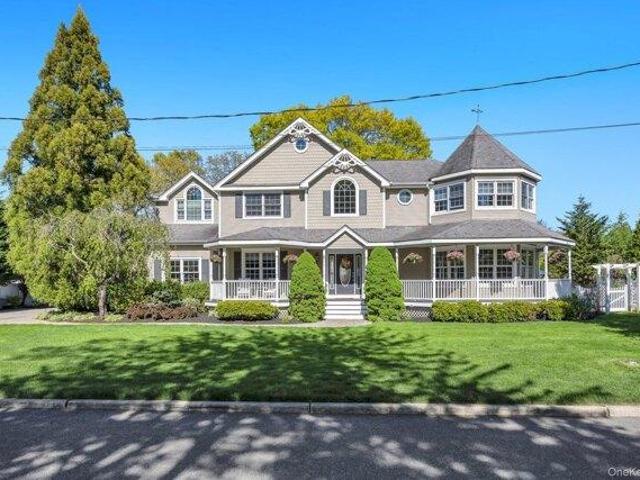 4 bedroom, Nesconset NY 11767 103599900