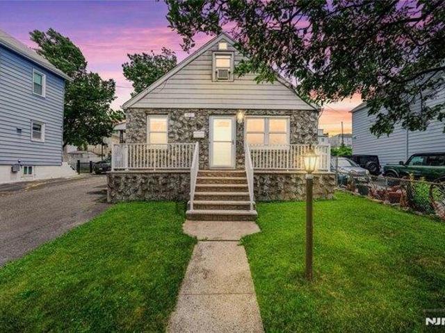 4 bedroom, Nutley NJ 07110 104481773