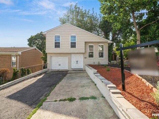 4 bedroom, Nutley NJ 07110 104570187