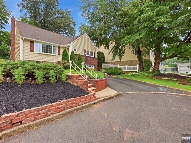 4 bedroom, Nutley NJ 07110 104687150