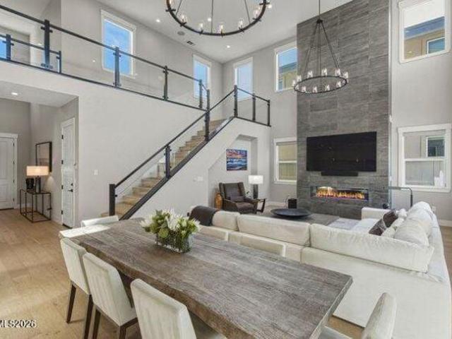 4 bedroom, NV NV 102662435