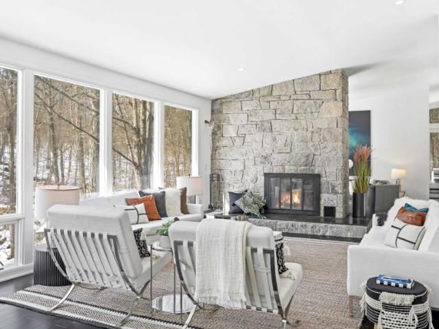 4 bedroom, NY NY 100085995