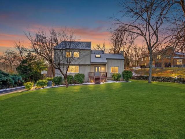 4 bedroom, NY NY 102052646