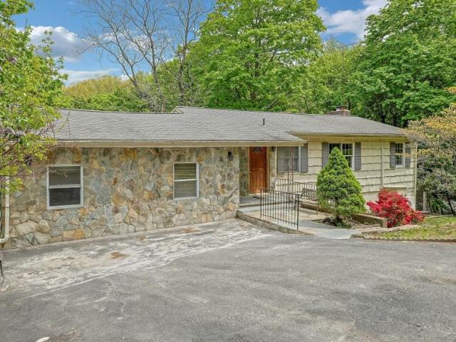 4 bedroom, NY NY 102052648