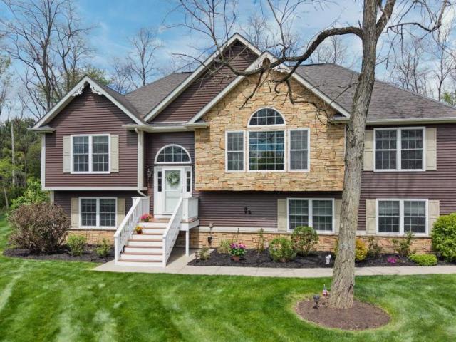 4 bedroom, NY NY 102204433