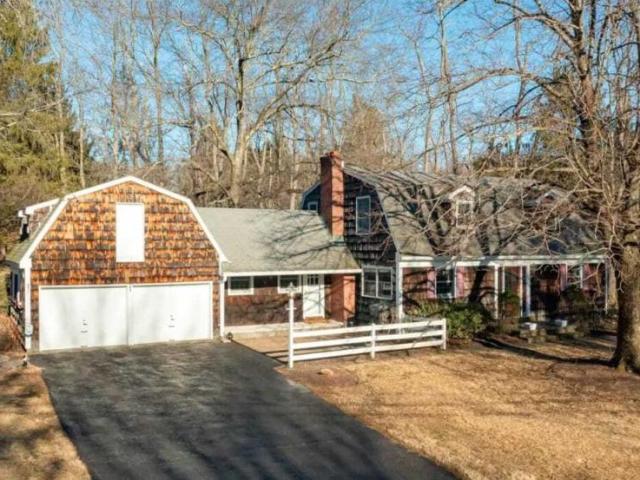 4 bedroom, NY NY 102245593