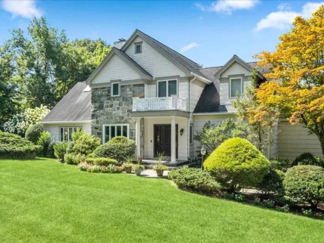 4 bedroom, NY NY 102715683