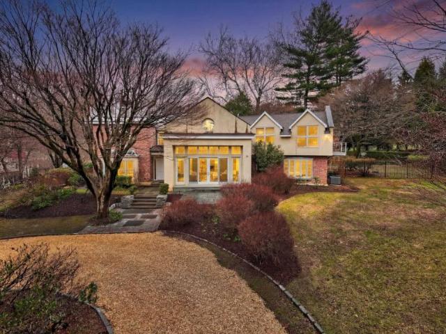 4 bedroom, NY NY LS100632086