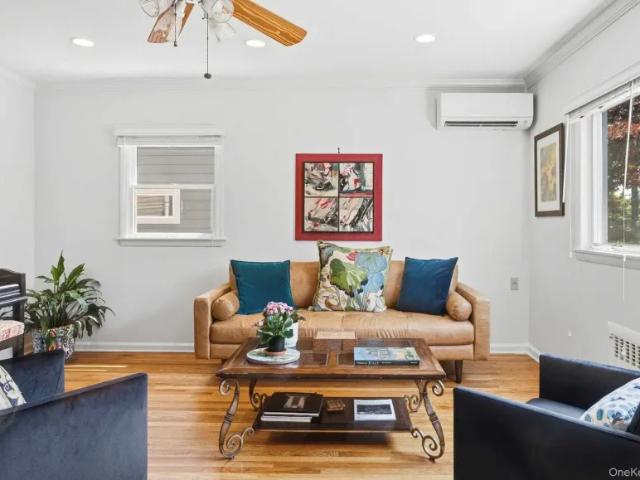4 bedroom, NY NY LS102752861