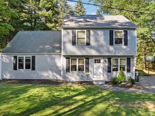 4 bedroom, Smithfield RI 02828 104834813