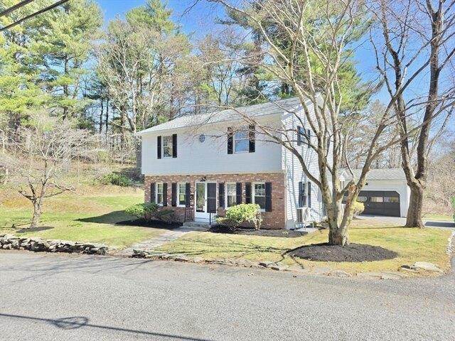 4 bedroom, Smithfield RI 02917 LS102212737