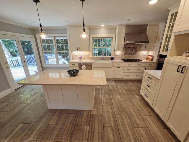 4 bedroom, South Burlington VT 05403 104790673