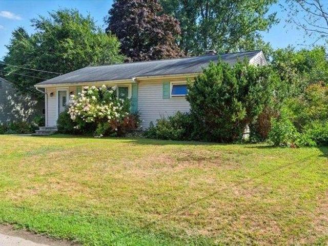 4 bedroom, South Burlington VT 05403 105191034