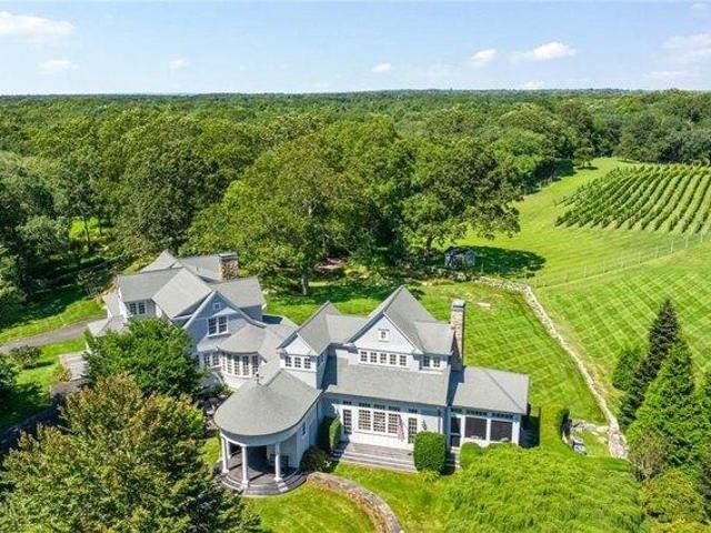 4 bedroom, South Kingstown RI 02879 104691857