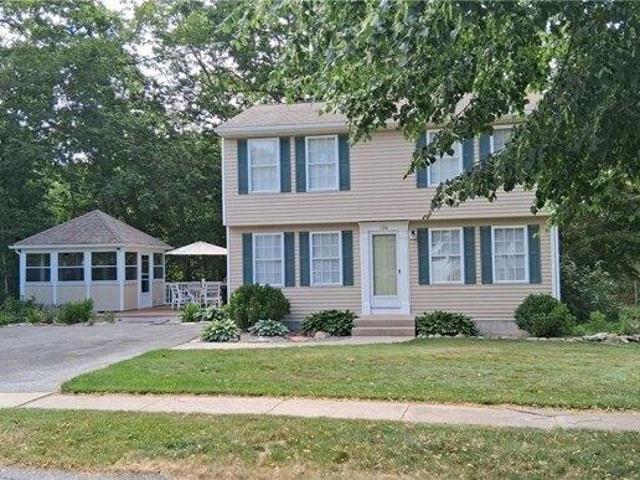 4 bedroom, South Kingstown RI 02879 105093651