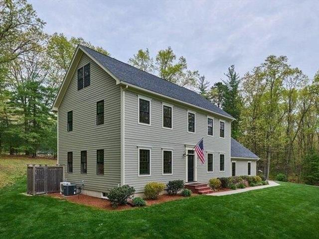 4 bedroom, South Hadley MA 01075 104539674