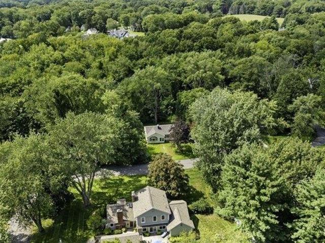 4 bedroom, South Hadley MA 01075 105175149