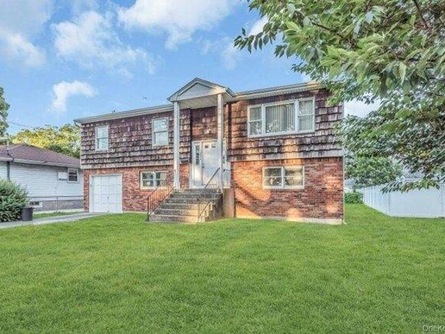 4 bedroom, South Hempstead NY 11550 104908036