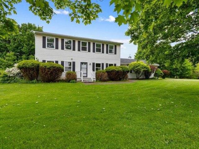4 bedroom, South Hero VT 05486 104043159