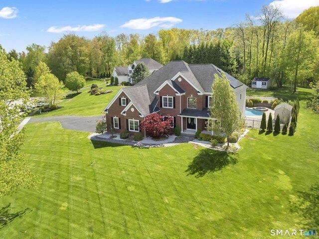 4 bedroom, South Windsor CT 06074 102566180