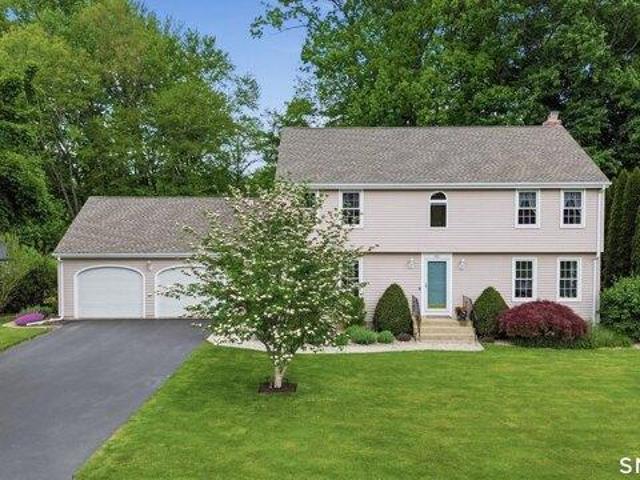 4 bedroom, South Windsor CT 06074 104757455