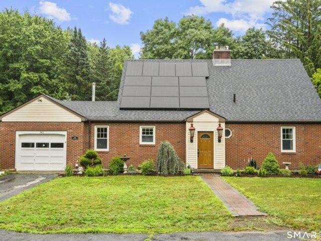 4 bedroom, South Windsor CT 06074 104836212