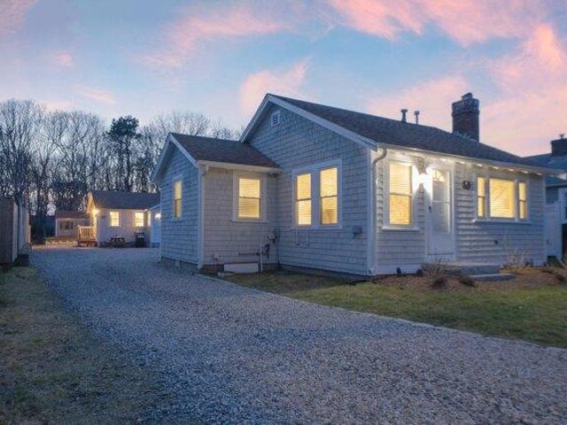 4 bedroom, South Yarmouth MA 02664 89813542