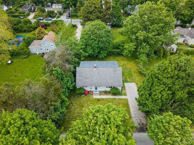 4 bedroom, Southampton NY 11968 103602921