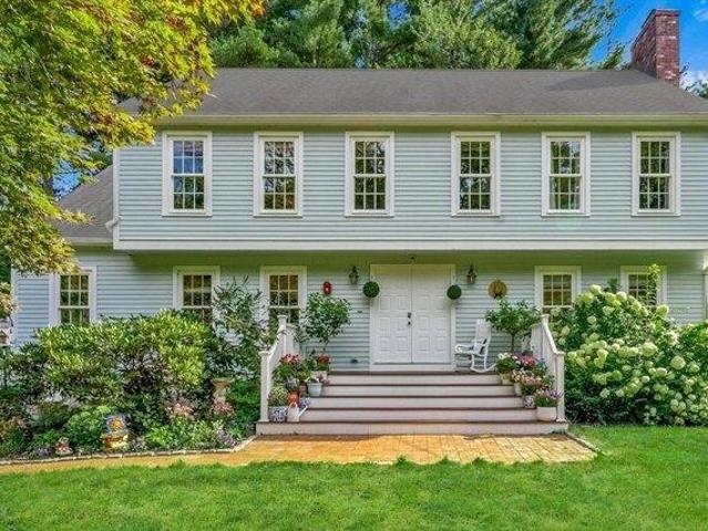 4 bedroom, Southborough MA 01772 103440345