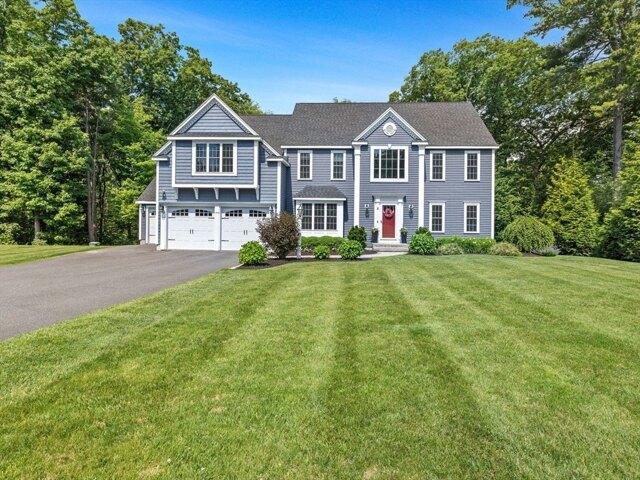 4 bedroom, Southborough MA 01772 104513148