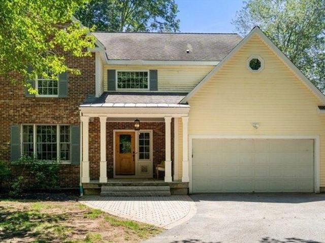 4 bedroom, Southborough MA 01772 105113105