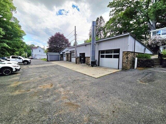 4 bedroom, Southbridge MA 01550 104043343