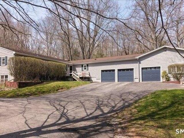 4 bedroom, Southbury CT 06488 102825659