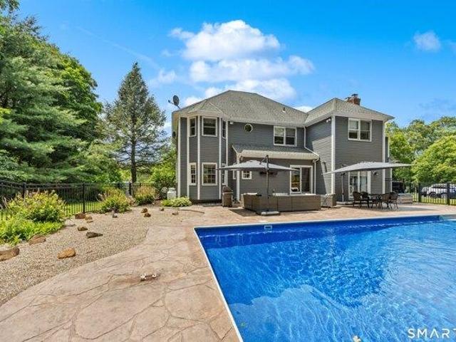 4 bedroom, Southbury CT 06488 104544258