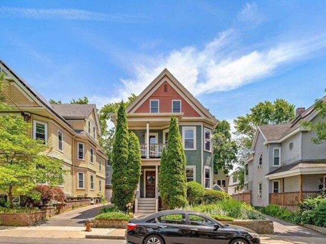 4 bedroom, Somerville MA 02144 104567057