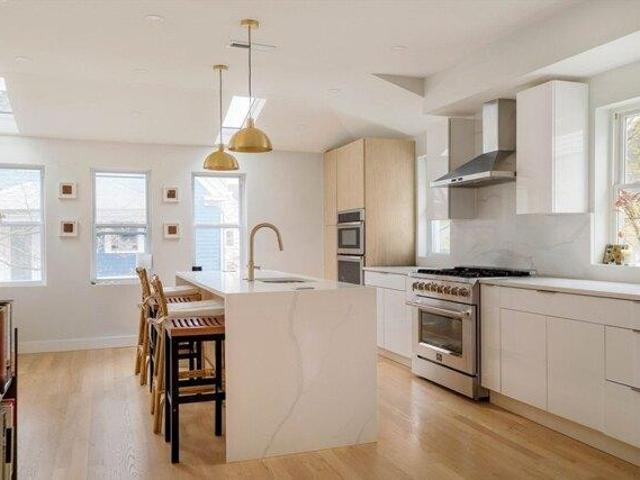 4 bedroom, Somerville MA 02144 LS102118373