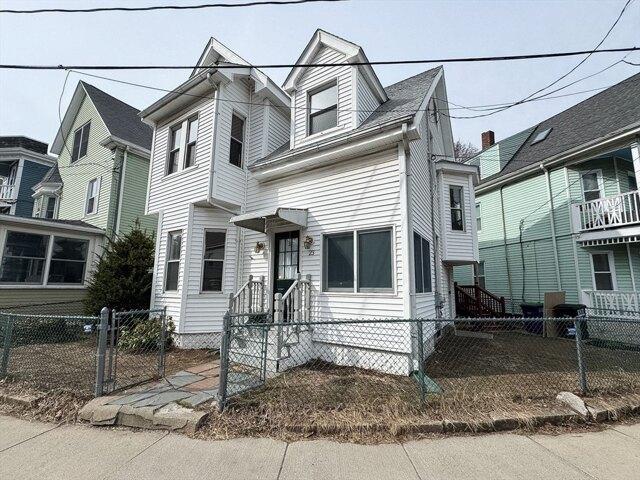 4 bedroom, Somerville MA 02144 LS102727002