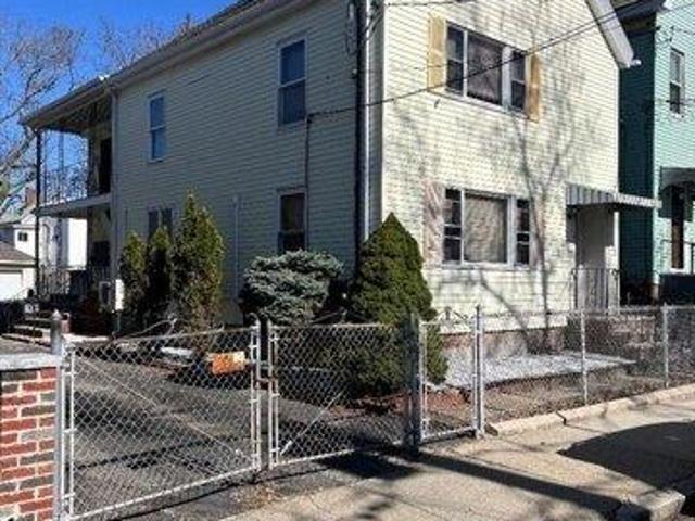 4 bedroom, Somerville MA 02145 LS103036872