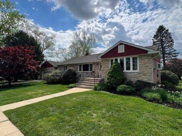 4 bedroom, Somerdale NJ 08083 102285514