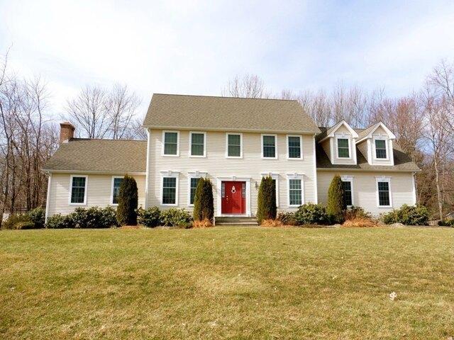 4 bedroom, Somers CT 06071 102446569